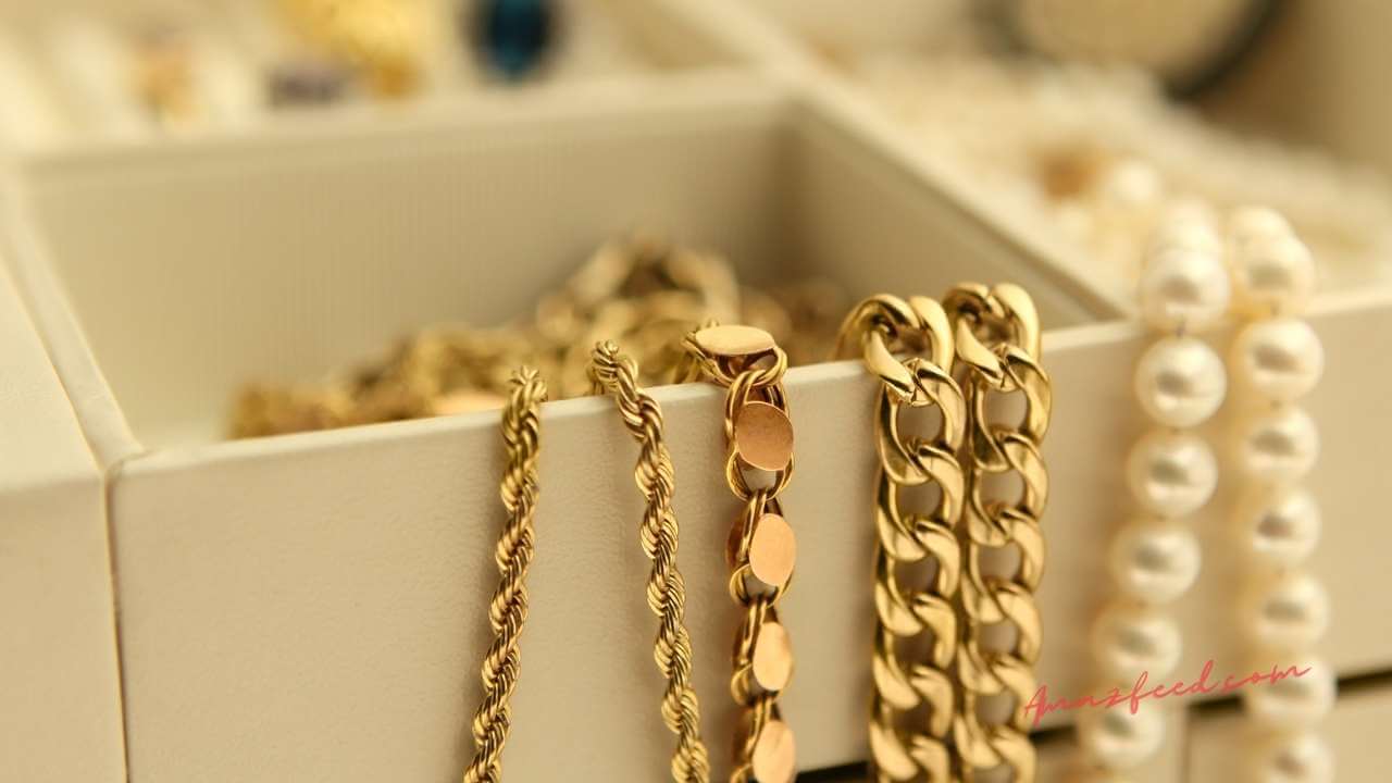 Top 10 Luxury Gifting Ideas You Can Never Go Wrong With » Amazfeed